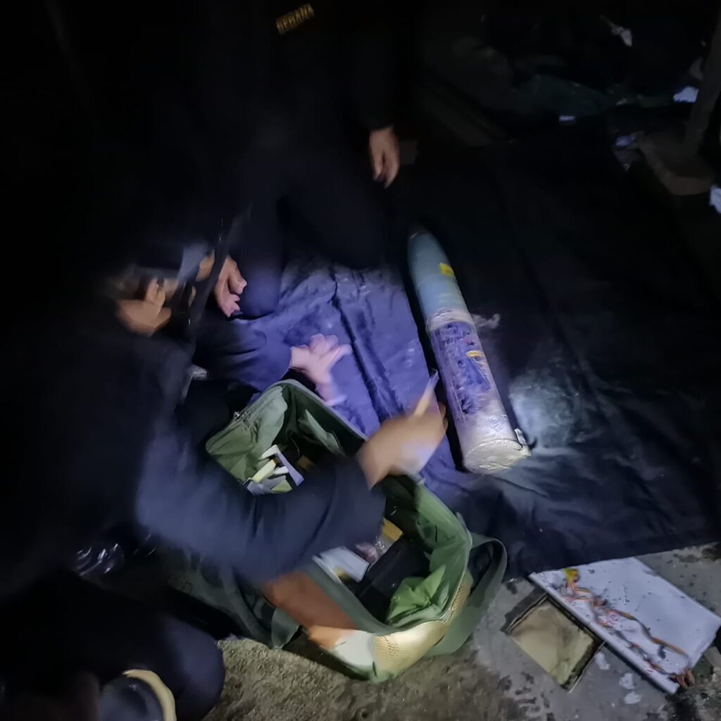 Tim Jibom Gegana Brimob Poldasu Amankan Peluru Arteleri di Sidodame ...