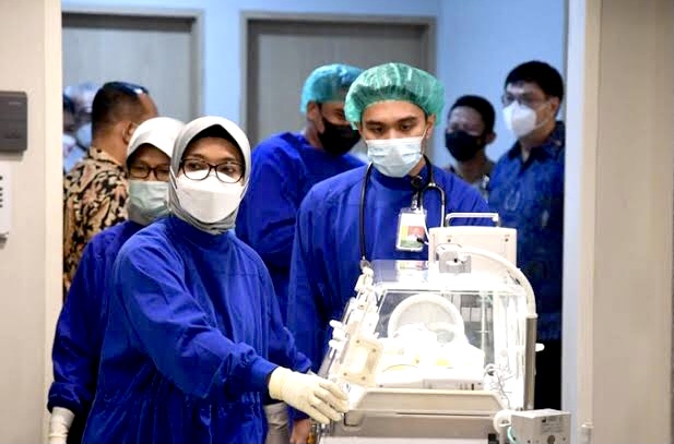 Selamat! Putri Presiden Jokowi Kahiyang Ayu Melahirkan Anak Ketiga ... Selamat! Putri Presiden Jokowi Kahiyang Ayu Melahirkan Anak Ketiga ...
